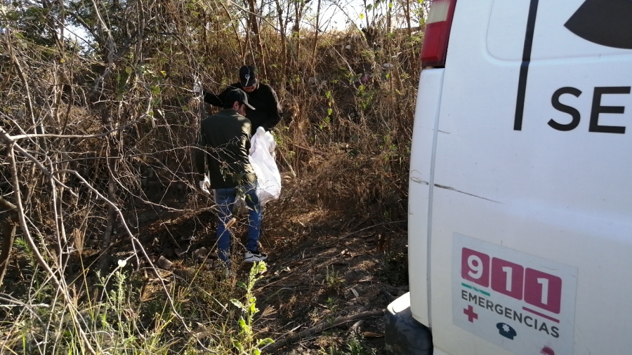 Hallan restos óseos de una persona en la carretera México 15 Hallan restos óseos de una persona en la carretera México 15
